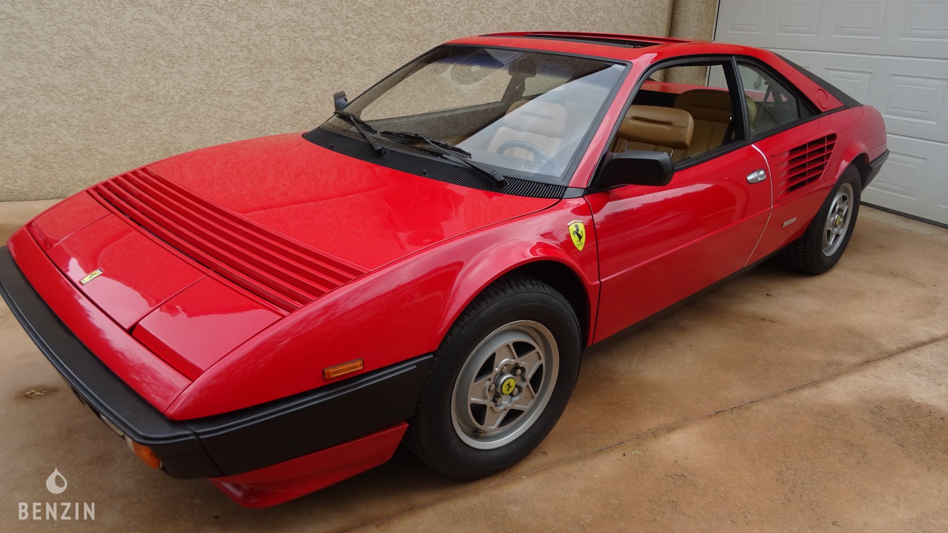 Benzin - Ferrari Mondial Quattrovalvole - 1985
