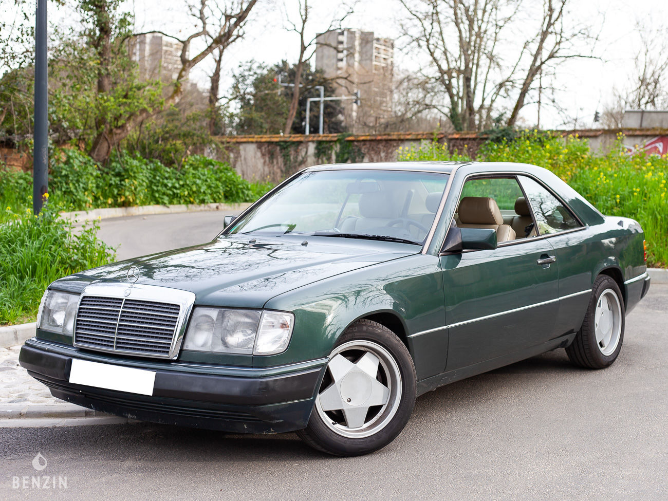 Benzin - Mercedes-Benz 300ce W124 - 1990