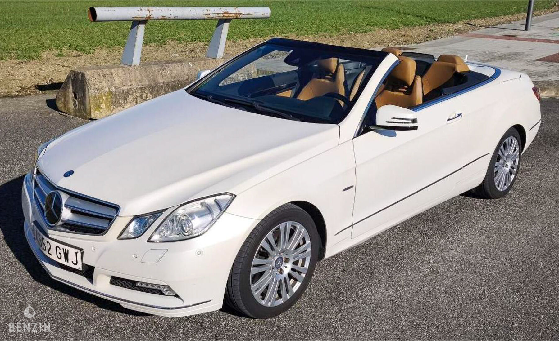 Benzin - Mercedes-Benz E350 CGI cabriolet - 2010